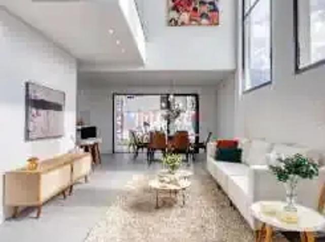 Casa / Sobrado para Venda em São José dos Campos/SP Eugênio de Mello 3 Quartos