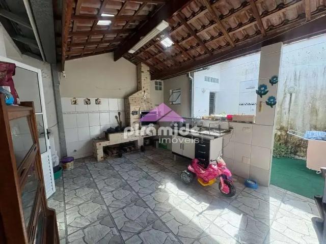 Casa / Sobrado para Venda em São José dos Campos/SP Eugênio de Mello 3 Quartos
