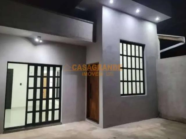Casa / Sobrado para Venda em São José dos Campos/SP Jardim Minas Gerais 3 Quartos