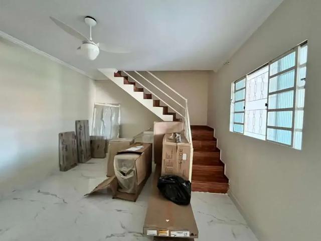 Casa / Sobrado para Venda em São José dos Campos/SP Jardim Minas Gerais 3 Quartos