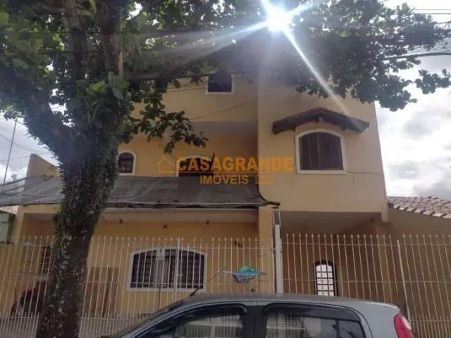 Casa / Sobrado para Venda em São José dos Campos/SP Jardim Motorama 10 Quartos