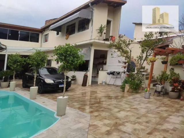Casa / Sobrado para Venda em São José dos Campos/SP Jardim Motorama 4 Quartos