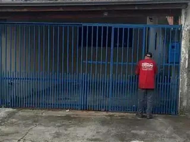 Casa / Sobrado para Venda em São José dos Campos/SP Jardim Aeroporto 4 Quartos