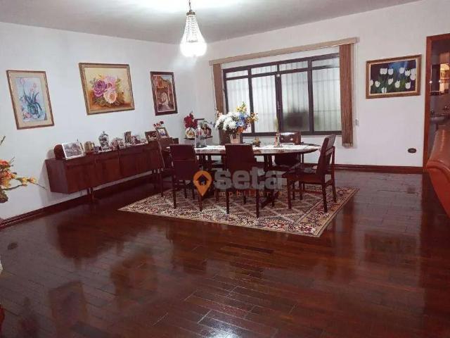 Casa / Sobrado para Venda em São José dos Campos/SP Jardim Apolo 4 Quartos