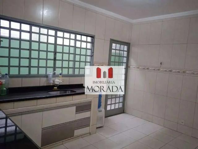 Casa / Sobrado para Venda em São José dos Campos/SP Jardim Colonial 3 Quartos