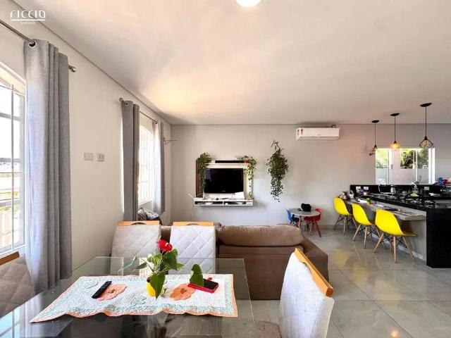 Casa / Sobrado para Venda em São José dos Campos/SP Jardim das Indústrias 3 Quartos