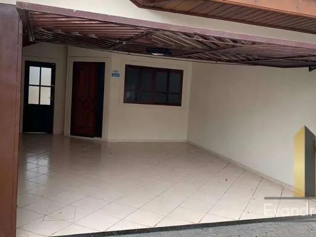 Casa / Sobrado para Venda em São José dos Campos/SP Jardim das Indústrias 3 Quartos