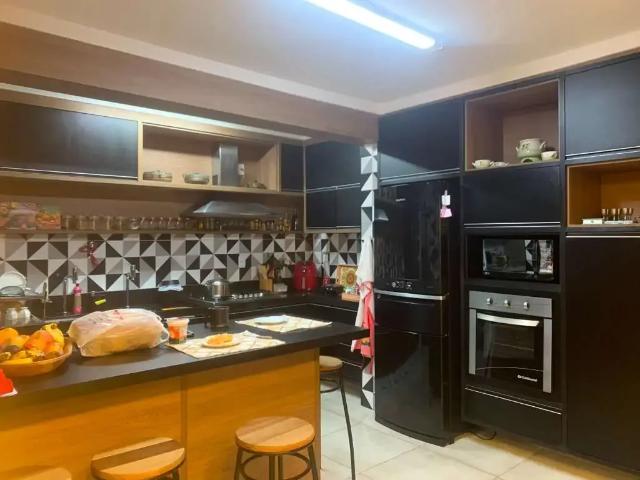 Casa / Sobrado para Venda em São José dos Campos/SP Jardim das Indústrias 3 Quartos