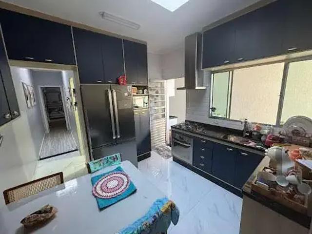 Casa / Sobrado para Venda em São José dos Campos/SP Jardim das Indústrias 3 Quartos