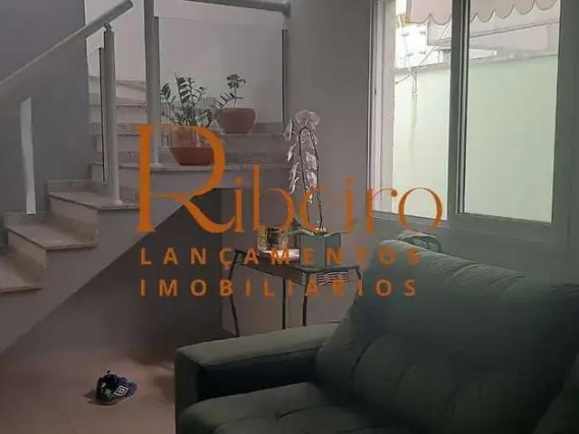 Casa / Sobrado para Venda em São José dos Campos/SP Jardim das Indústrias 3 Quartos
