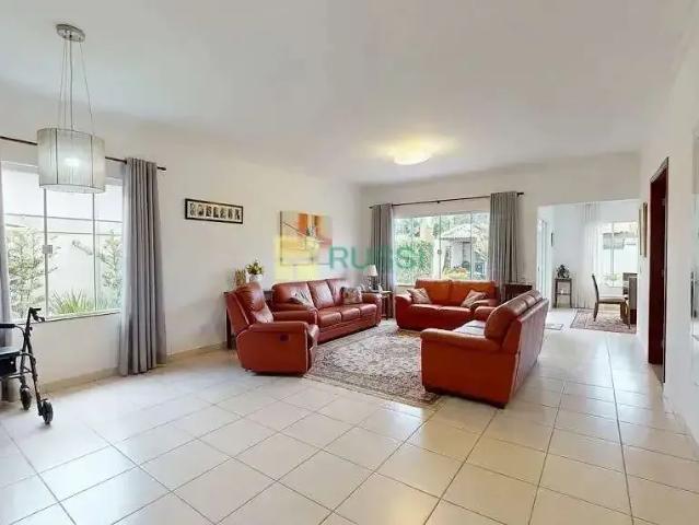 Casa / Sobrado para Venda em São José dos Campos/SP Jardim das Indústrias 3 Quartos
