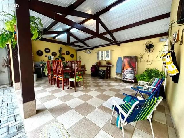 Casa / Sobrado para Venda em São José dos Campos/SP Jardim das Indústrias 3 Quartos