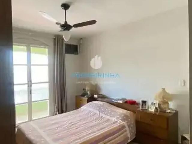 Casa / Sobrado para Venda em São José dos Campos/SP Jardim das Indústrias 3 Quartos
