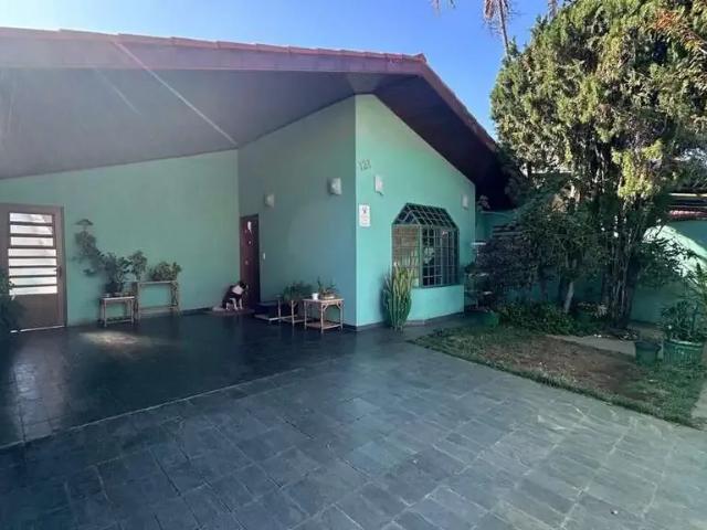 Casa / Sobrado para Venda em São José dos Campos/SP Jardim das Indústrias 3 Quartos