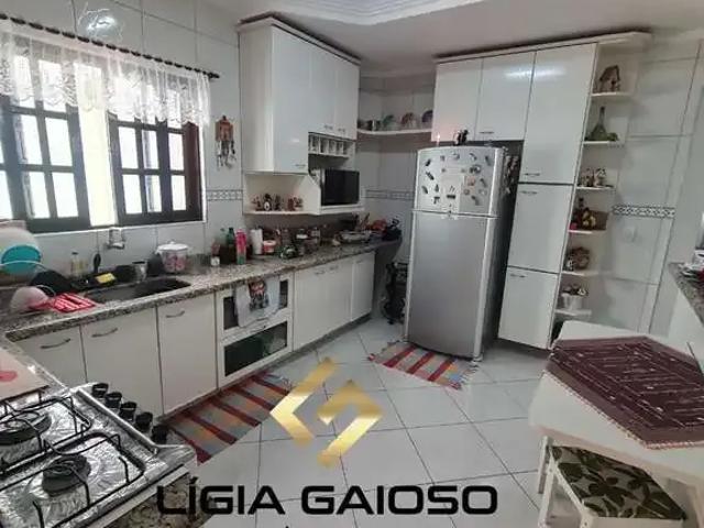 Casa / Sobrado para Venda em São José dos Campos/SP Jardim das Indústrias 3 Quartos