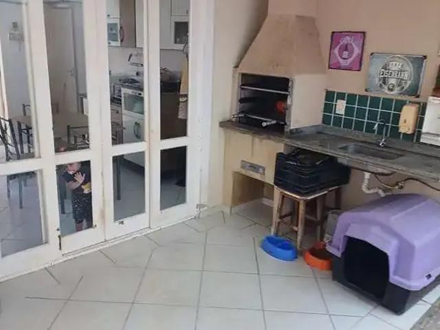 Casa / Sobrado para Venda em São José dos Campos/SP Jardim das Indústrias 3 Quartos