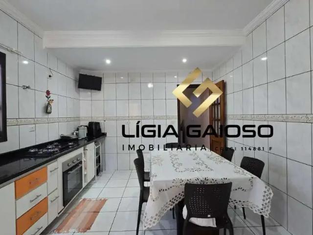 Casa / Sobrado para Venda em São José dos Campos/SP Jardim das Indústrias 3 Quartos