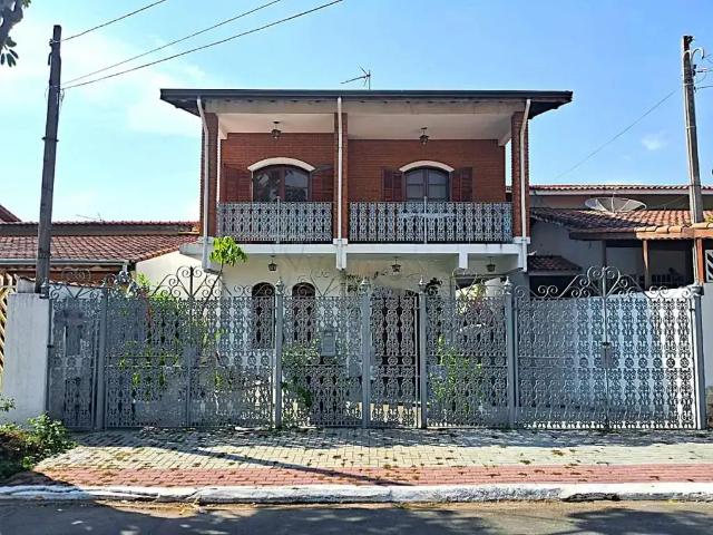 Casa / Sobrado para Venda em São José dos Campos/SP Jardim das Indústrias 4 Quartos