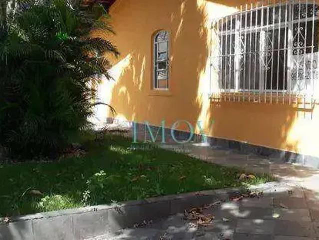 Casa / Sobrado para Venda em São José dos Campos/SP Jardim das Indústrias 4 Quartos