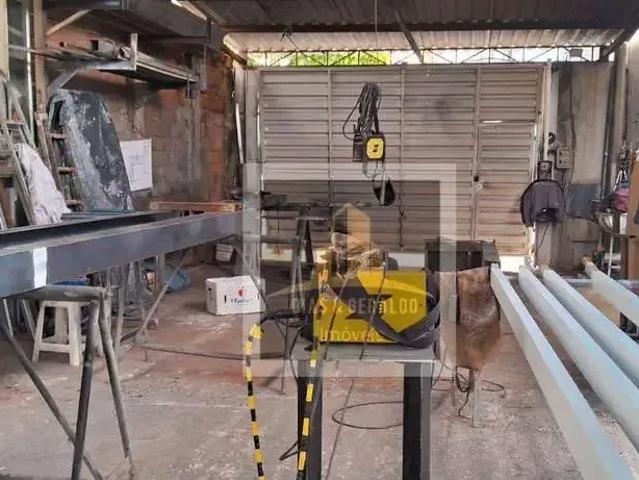 Casa / Sobrado para Venda em São José dos Campos/SP Jardim dos Bandeirantes 3 Quartos