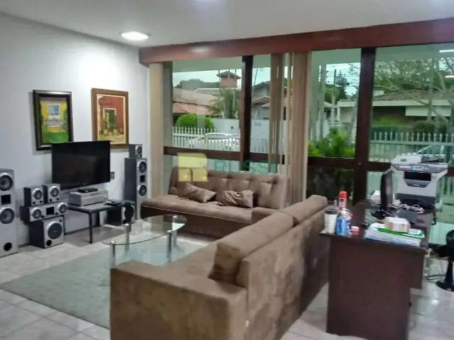 Casa / Sobrado para Venda em São José dos Campos/SP Jardim Esplanada 4 Quartos