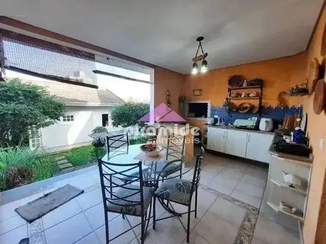 Casa / Sobrado para Venda em São José dos Campos/SP Jardim Esplanada 4 Quartos