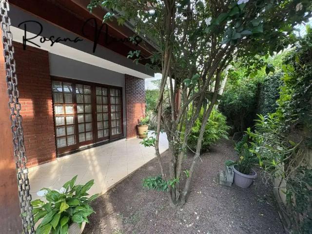 Casa / Sobrado para Venda em São José dos Campos/SP Jardim Esplanada 4 Quartos