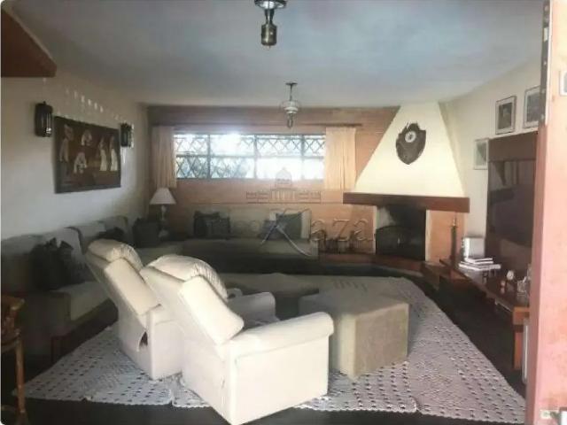 Casa / Sobrado para Venda em São José dos Campos/SP Jardim Esplanada 4 Quartos