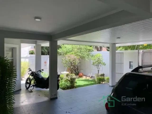 Casa / Sobrado para Venda em São José dos Campos/SP Jardim Esplanada 4 Quartos