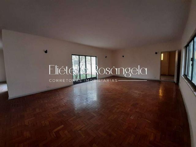 Casa / Sobrado para Venda em São José dos Campos/SP Jardim Esplanada 5 Quartos