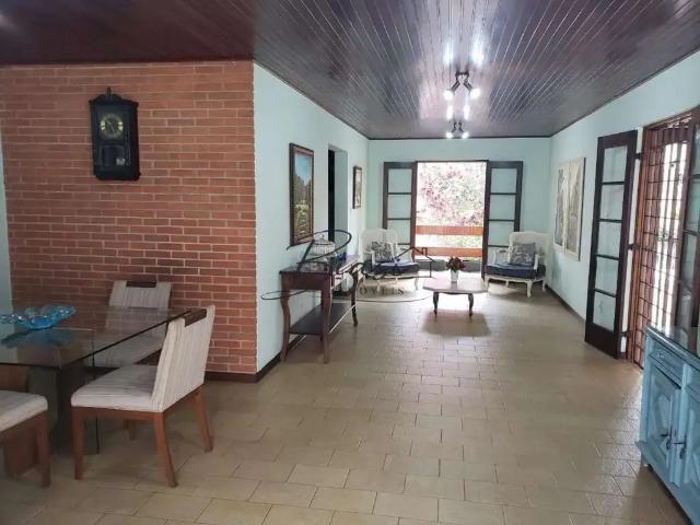 Casa / Sobrado para Venda em São José dos Campos/SP Jardim Esplanada 5 Quartos