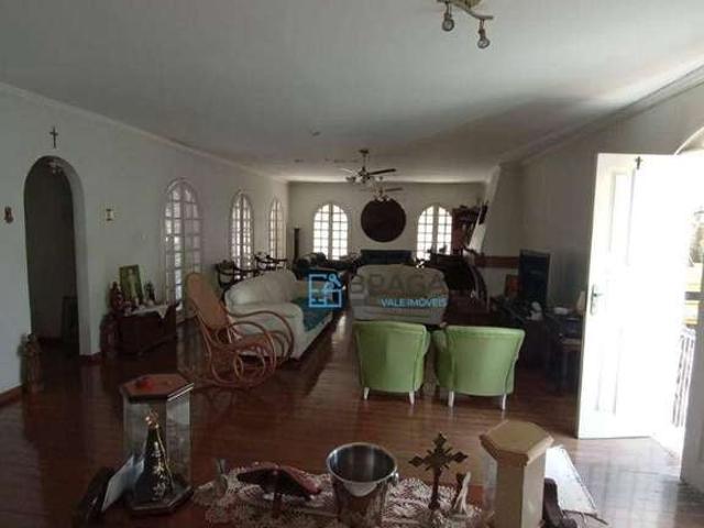 Casa / Sobrado para Venda em São José dos Campos/SP Jardim Esplanada 5 Quartos