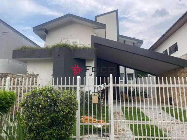 Casa / Sobrado para Venda em São José dos Campos/SP Jardim Esplanada 5 Quartos