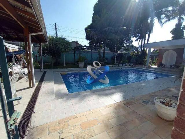 Casa / Sobrado para Venda em São José dos Campos/SP Jardim Esplanada 5 Quartos