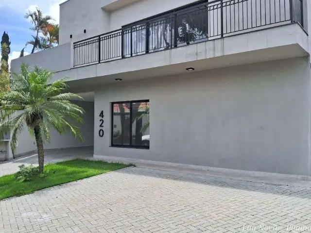 Casa / Sobrado para Venda em São José dos Campos/SP Jardim Esplanada 6 Quartos