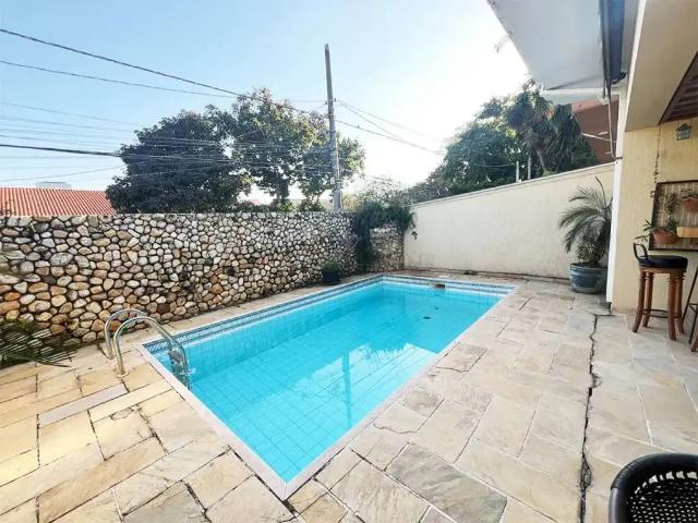 Casa / Sobrado para Venda em São José dos Campos/SP Jardim Esplanada 2 Quartos