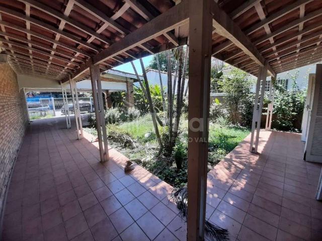 Casa / Sobrado para Venda em São José dos Campos/SP Jardim Esplanada II 4 Quartos
