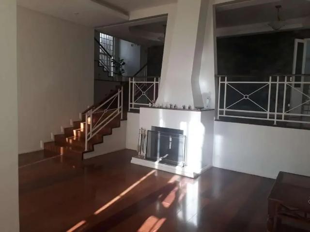 Casa / Sobrado para Venda em São José dos Campos/SP Jardim Esplanada II 4 Quartos