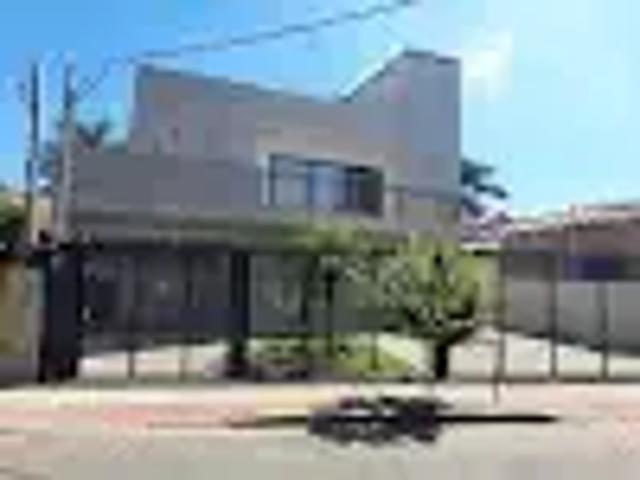 Casa / Sobrado para Venda em São José dos Campos/SP Jardim Esplanada II 6 Quartos