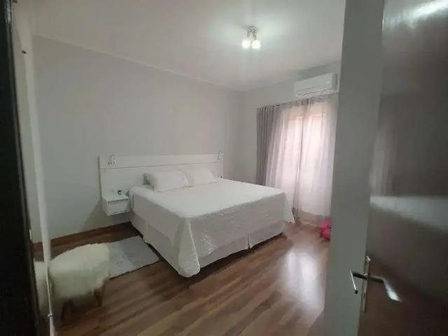 Casa / Sobrado para Venda em São José dos Campos/SP Jardim Imperial 2 Quartos