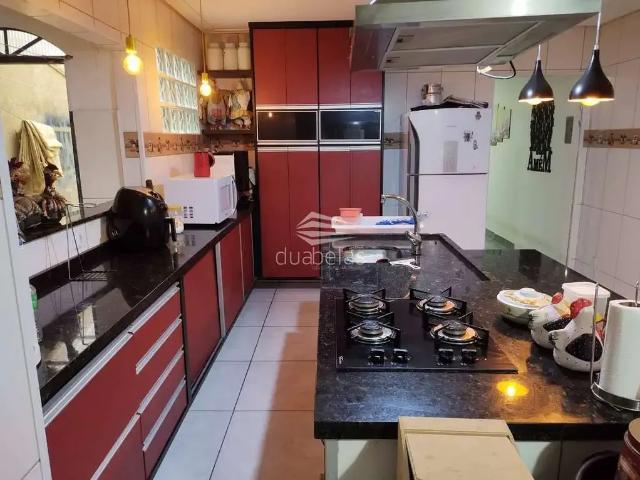 Casa / Sobrado para Venda em São José dos Campos/SP Jardim Ismênia 3 Quartos