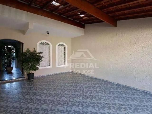 Casa / Sobrado para Venda em São José dos Campos/SP Jardim Portugal 4 Quartos