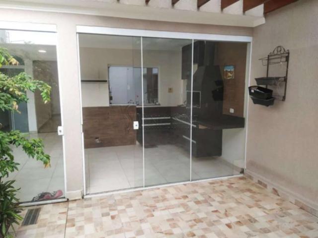 Casa / Sobrado para Venda em São José dos Campos/SP Jardim Rodolfo 3 Quartos
