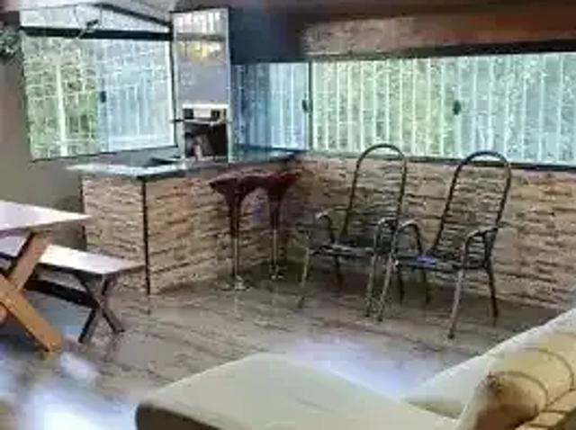 Casa / Sobrado para Venda em São José dos Campos/SP Jardim Sul 5 Quartos