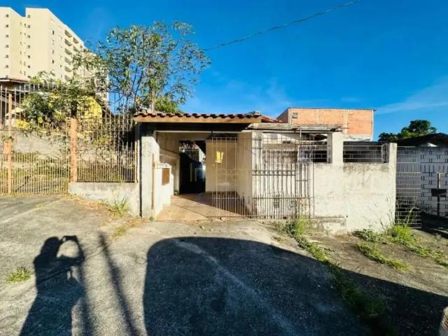 Casa / Sobrado para Venda em São José dos Campos/SP Jardim São Vicente 3 Quartos