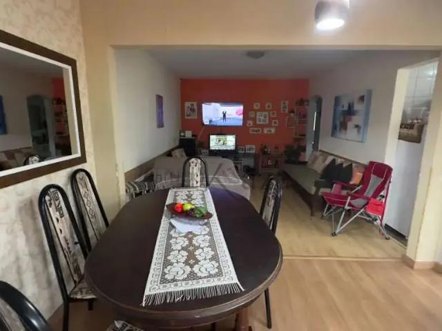 Casa / Sobrado para Venda em São José dos Campos/SP Jardim Santa Maria 13 Quartos