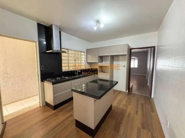 Casa / Sobrado para Venda em São José dos Campos/SP Jardim Santa Inês I 3 Quartos