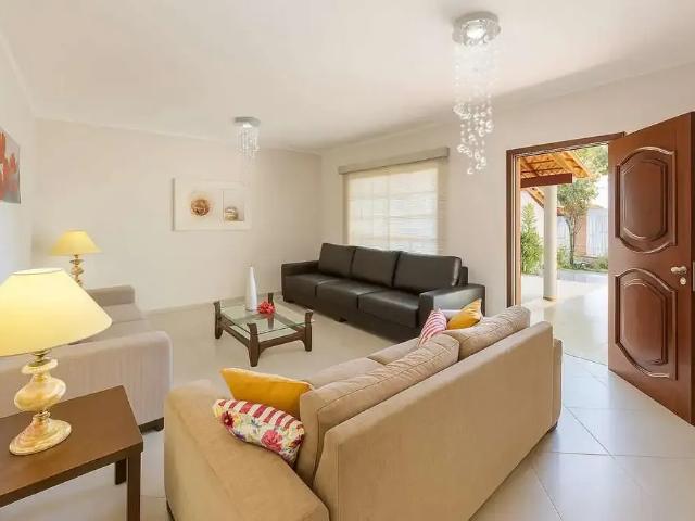 Casa / Sobrado para Venda em São José dos Campos/SP Jardim Satélite 3 Quartos
