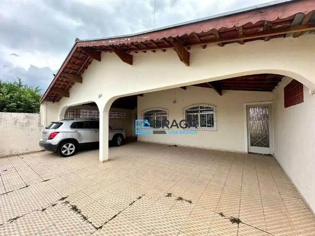 Casa / Sobrado para Venda em São José dos Campos/SP Jardim Satélite 4 Quartos