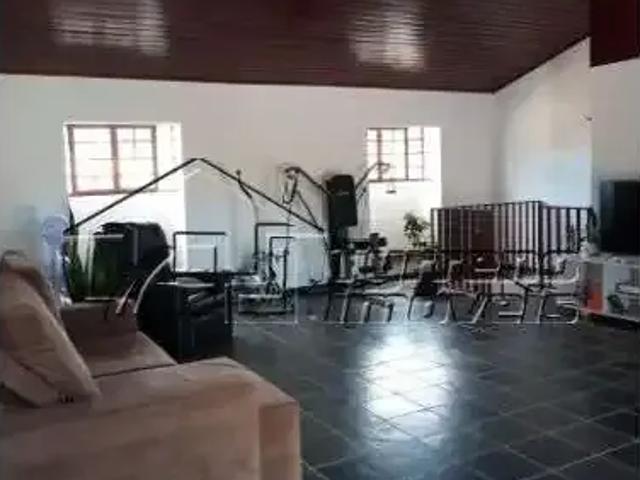 Casa / Sobrado para Venda em São José dos Campos/SP Jardim Satélite 6 Quartos